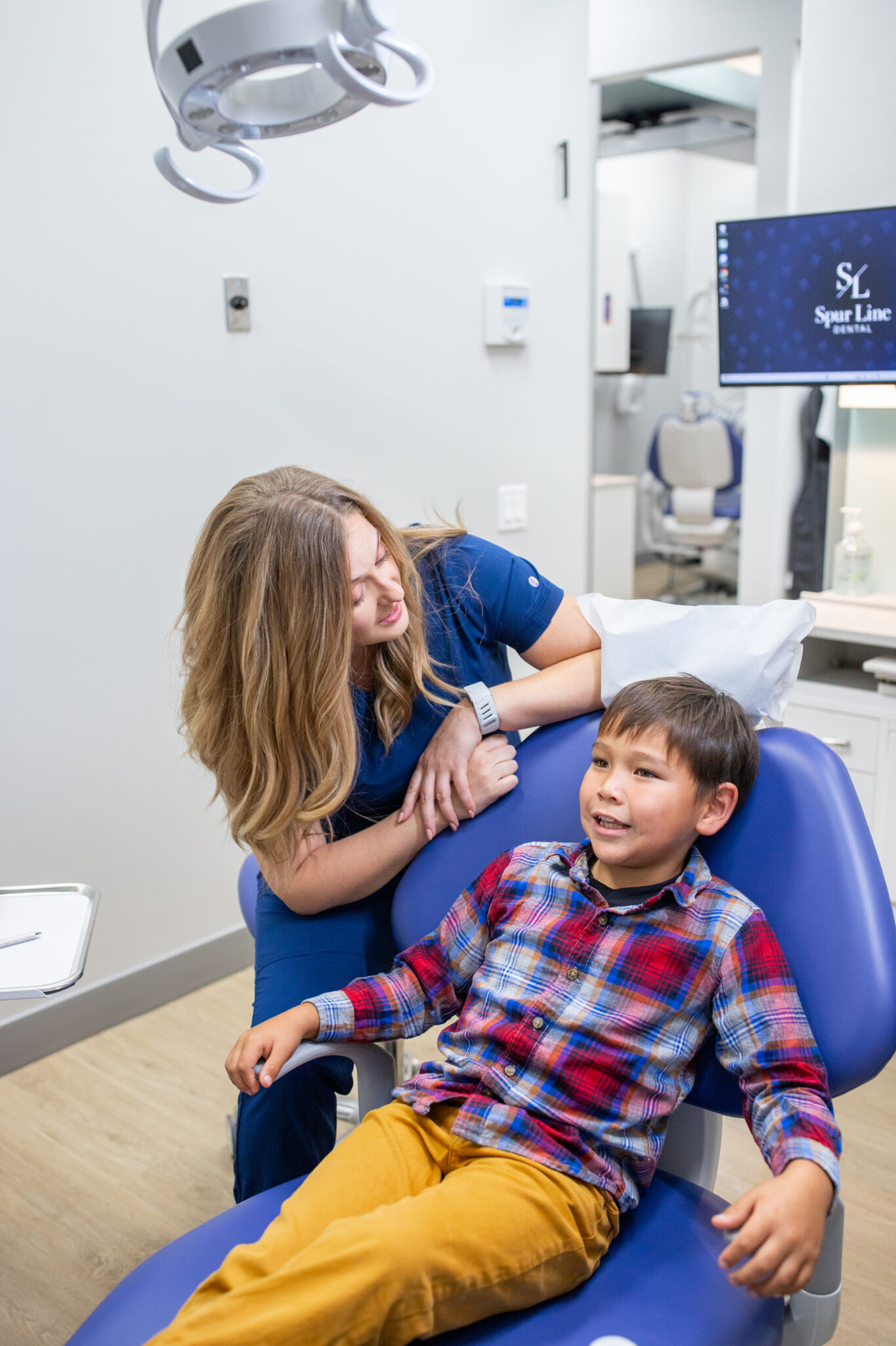 Spur Line Dental