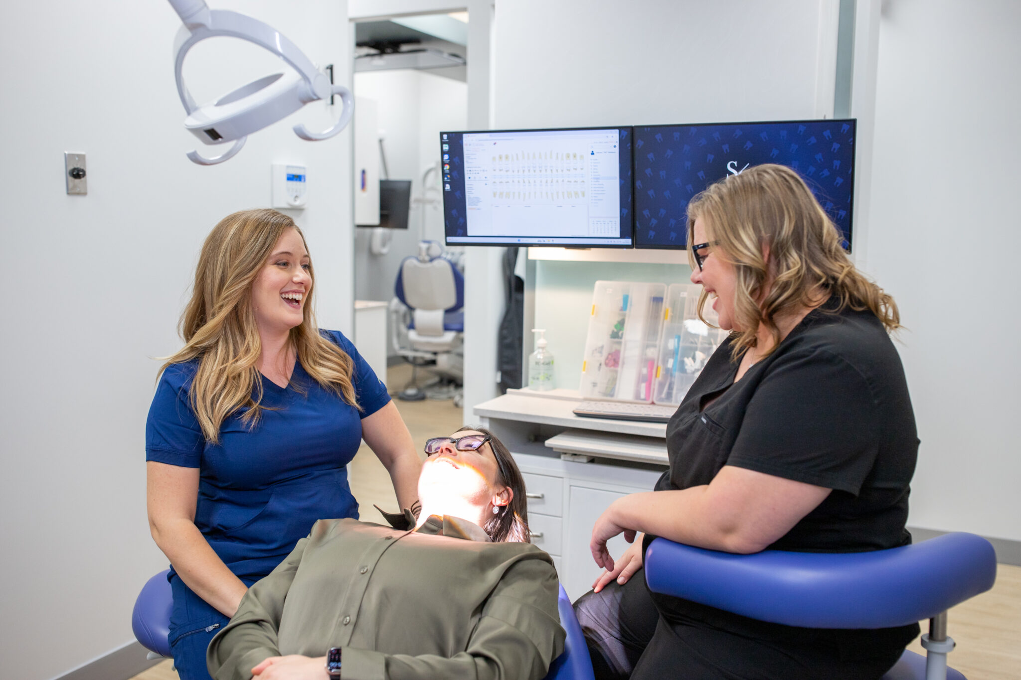 Spur Line Dental
